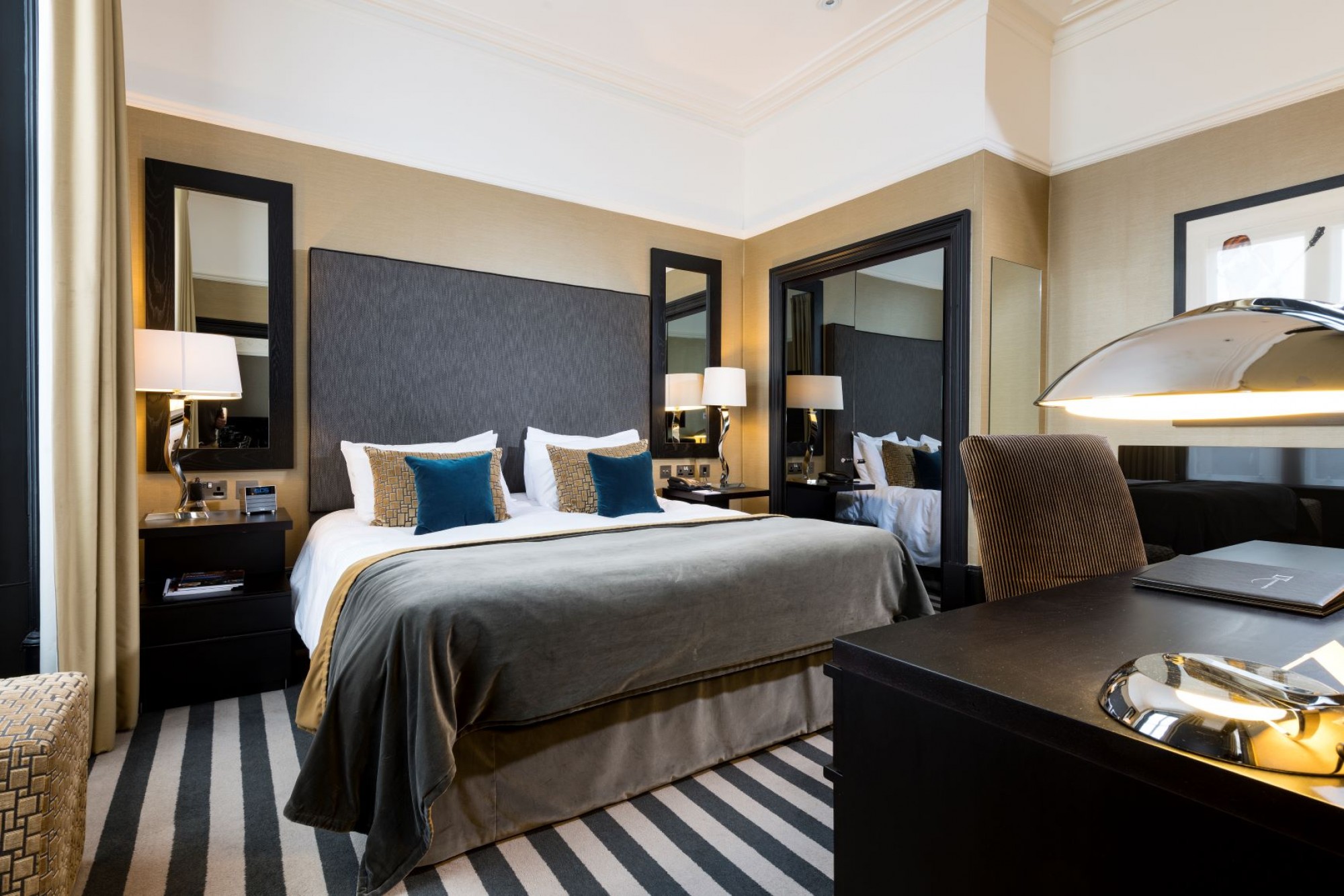 Home [www.chester-hotel.com]